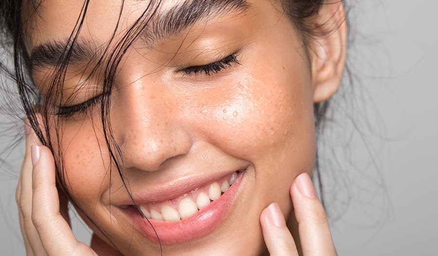 Which Exfoliation Method Is Right for Your Skin Type?｜ iHerb Blog
