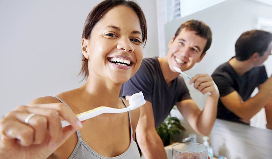 Homemade Toothpaste and Mouthwash｜ iHerb Blog